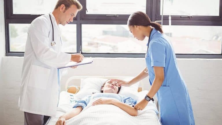 medicina interna: Qué es, historia, materias y más