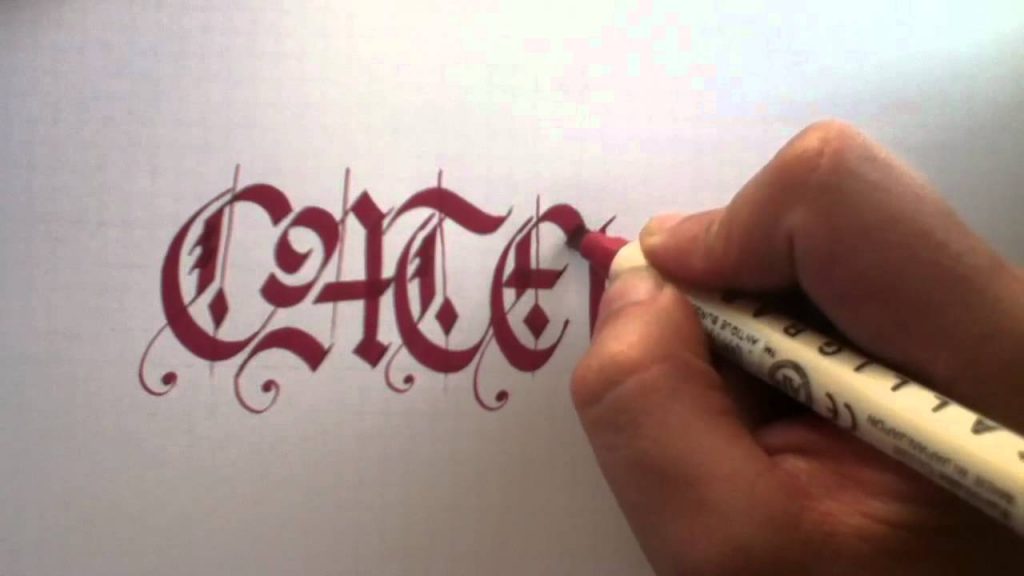 Caligrafo: Todo lo que debes saber sobre la carrera